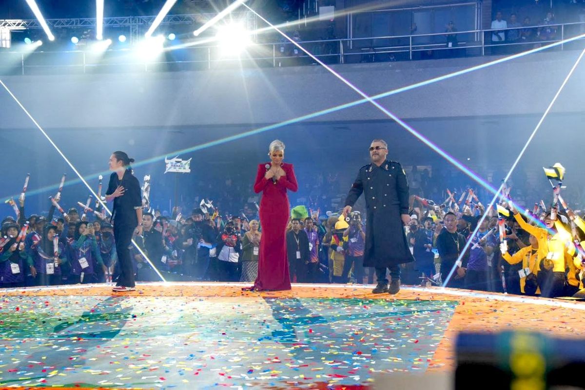 Awie, Jaclyn Victor dan Amir Masdi hangatkan perasmian SUKMA ke-20