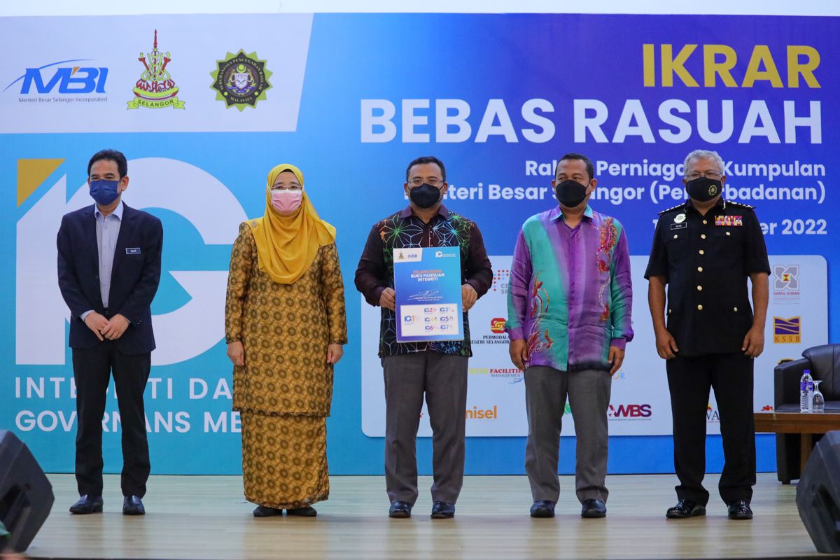 MBI lancar Buku Panduan Integriti, komited amal tadbir urus telus ...