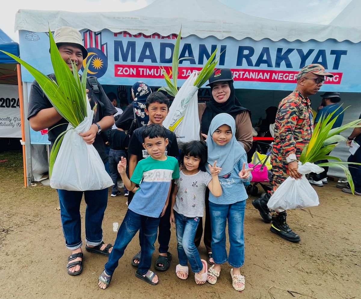 Lebih 7,000 anak pokok pelbagai jenis diagih percuma di Madani Rakyat